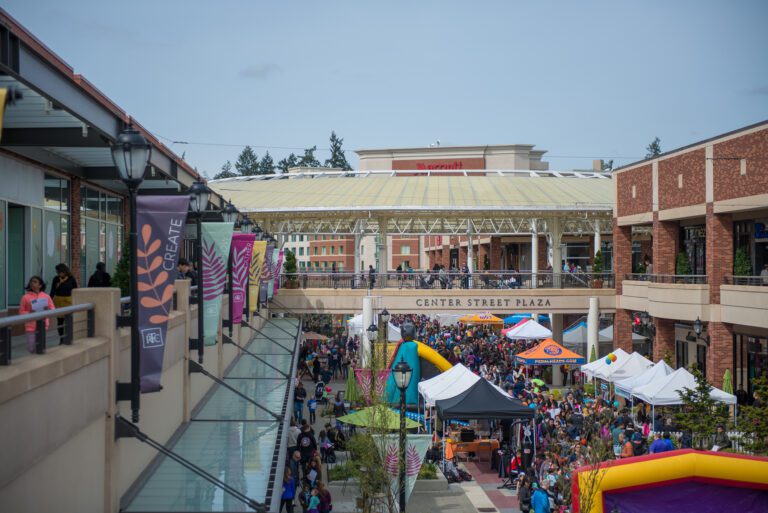 Redmond Town Center - Experience Redmond