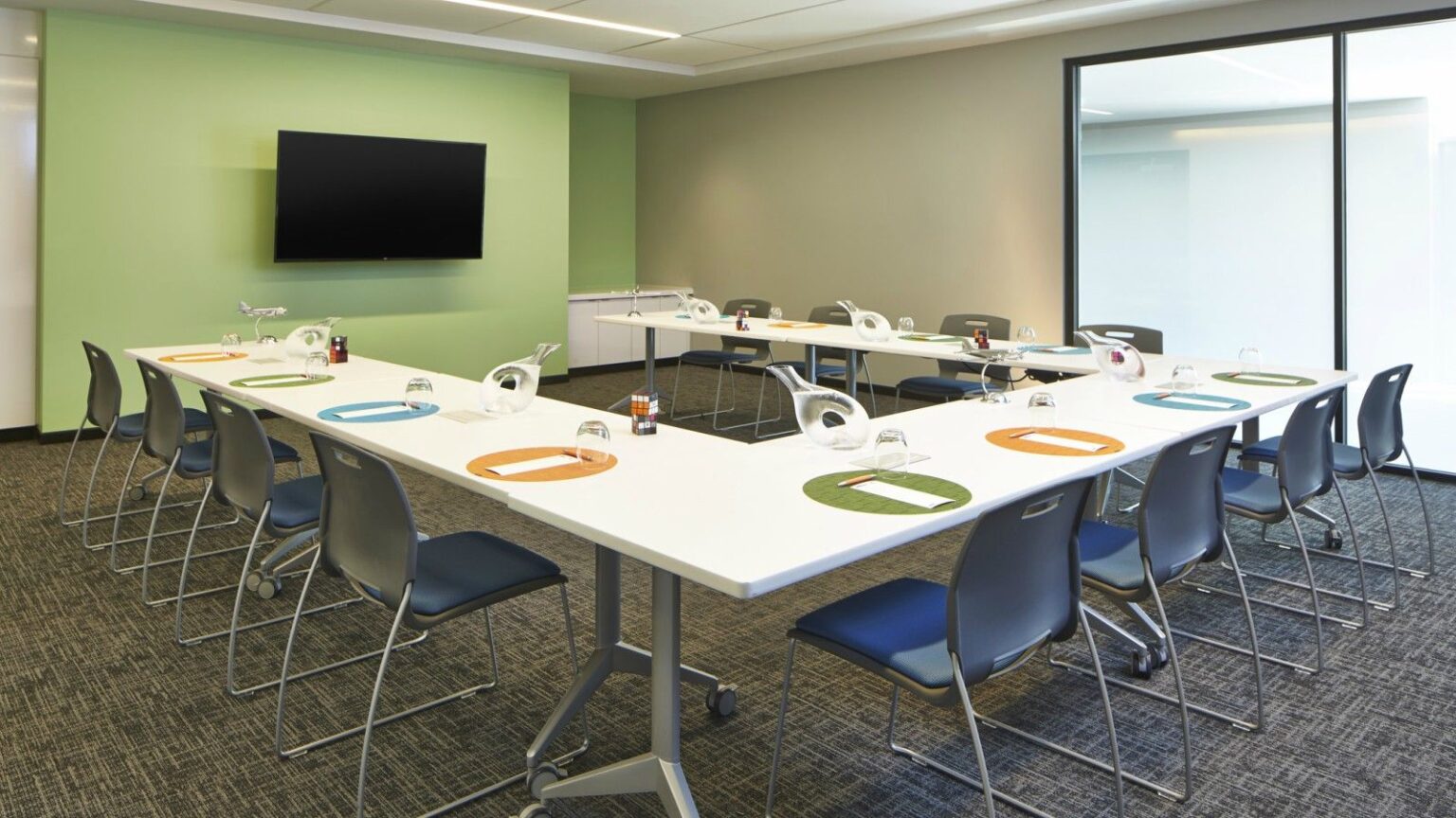 Aloft Seattle Redmond - Experience Redmond