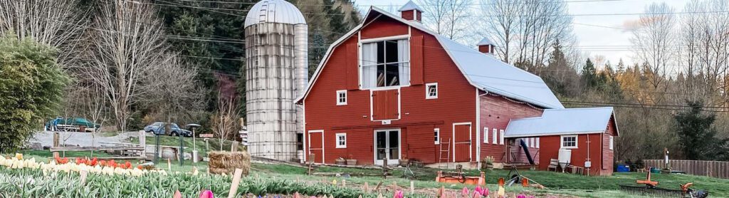 Red Barn Farm - Experience Redmond