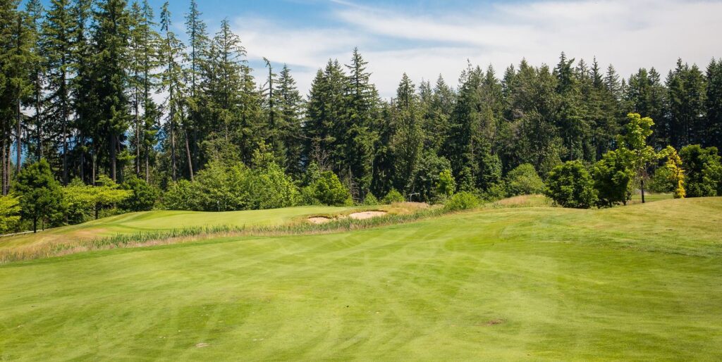 The Golf Club at Redmond Ridge - Experience Redmond